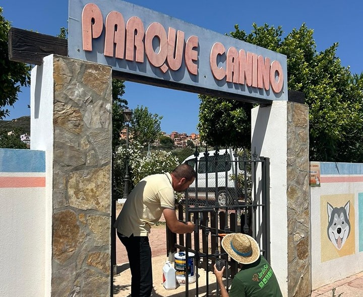 Mejoras importantes en el parque canino - Ayuntamiento de Manilva